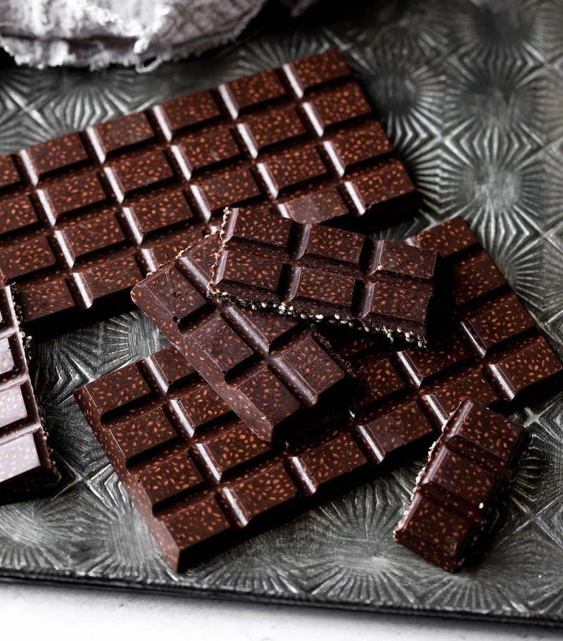 Vegan Sesame Chocolate Bark (Only 3 Ingredients)