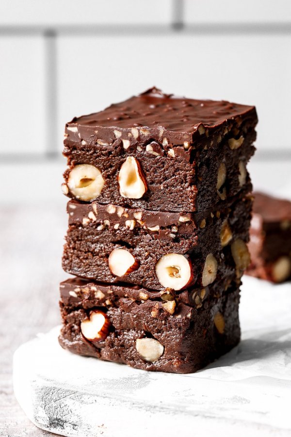 Hazelnut Chocolate Protein Bars (Vegan/GF)