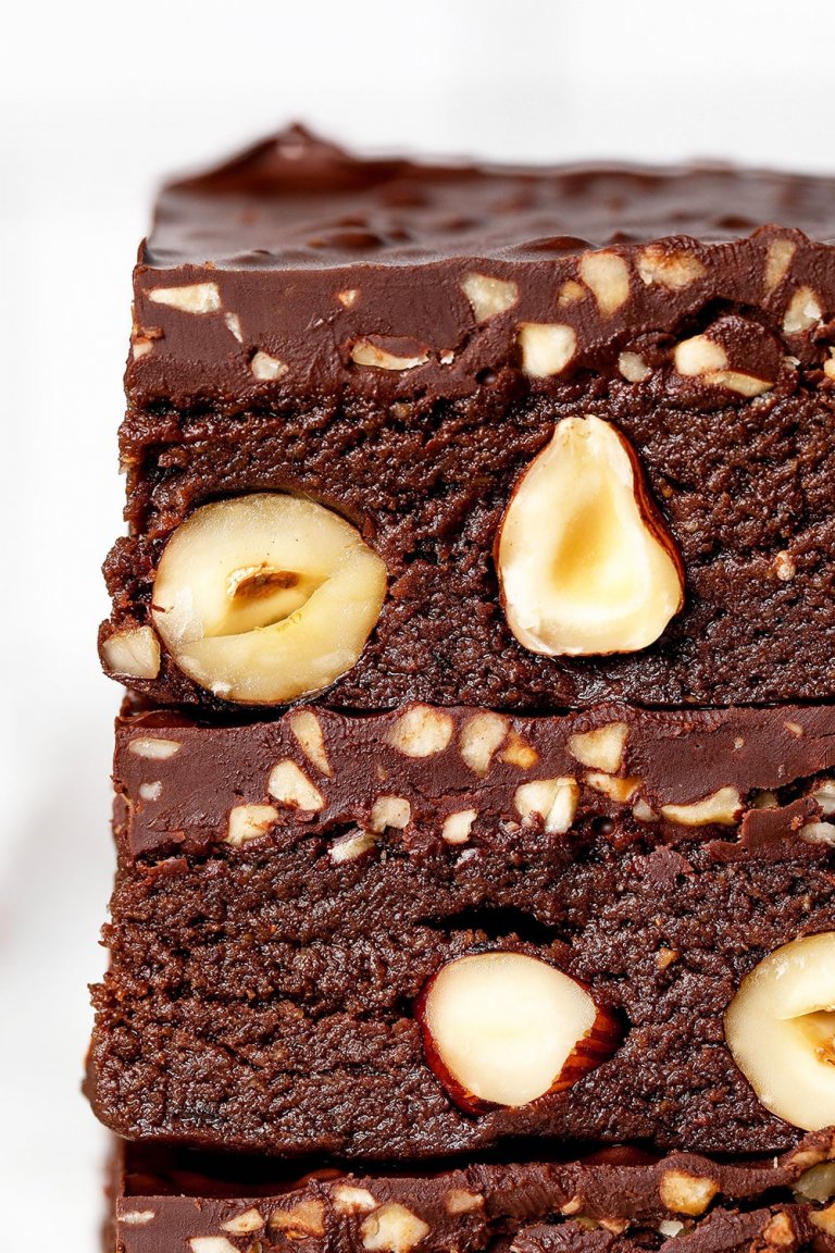 Hazelnut Chocolate Protein Bars (Vegan/GF)