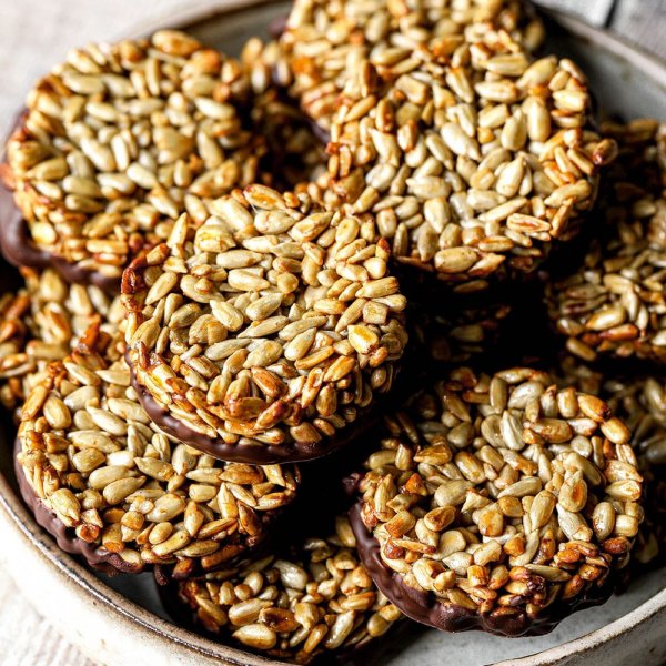 4-Ingredient Sunflower Seed Chocolate Bites