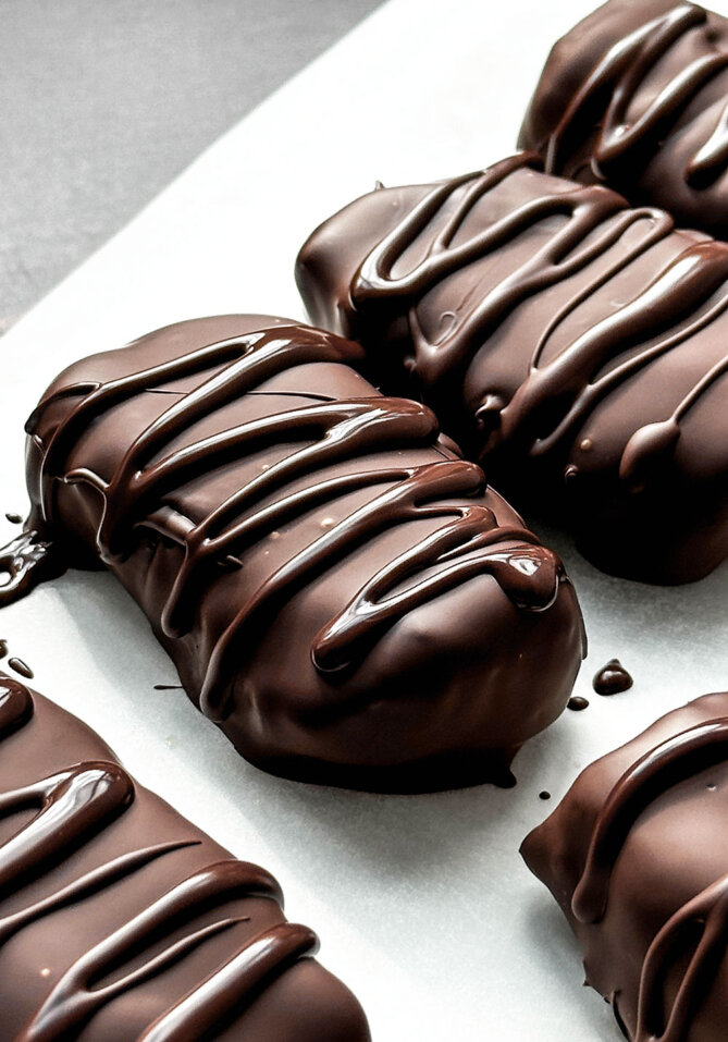 Dark Chocolate Bounty Bars - Nadia's Healthy Kitchen