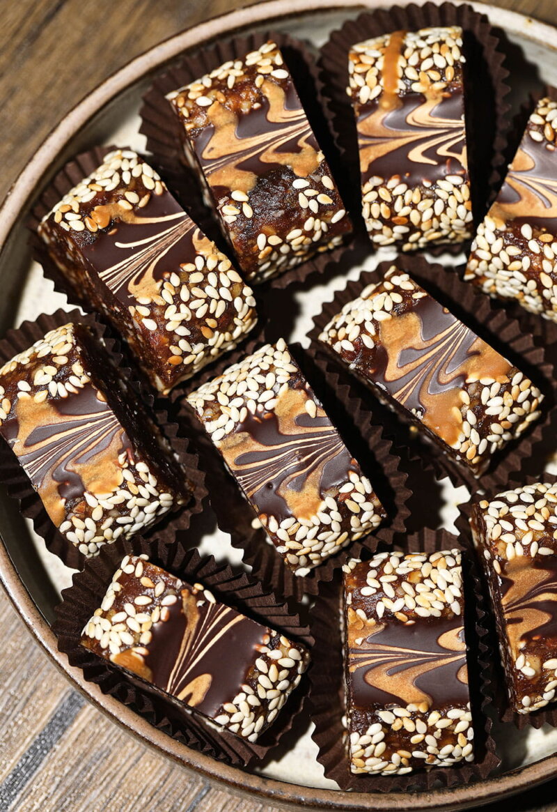 Chocolate Date Nut Bites