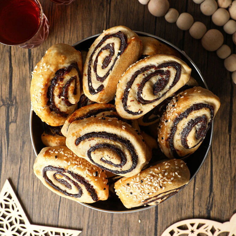 Iraqi Kleicha Recipe